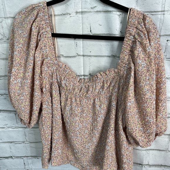 Sophie Rue | Tops | Sophie Rue Peach White Floral Print Smocked Puff ...